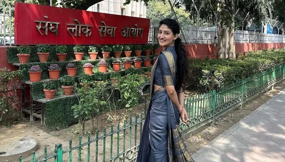 Breaking Barriers: The Inspiring Journey of IAS Neha Byadwal, India’s ...